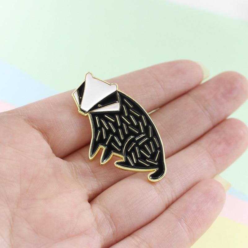 Black Fox Gold Animal Enamel Pin – Distinct Pins